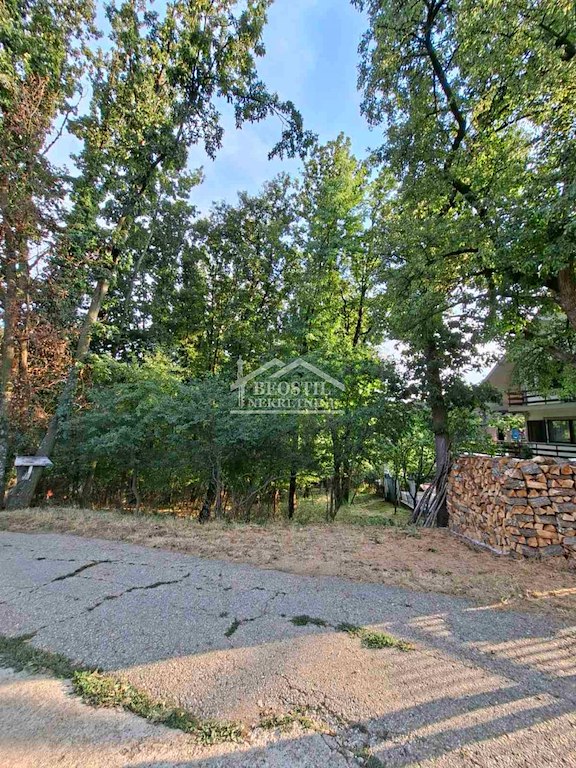 Grocka - Vrčin - 22ara ID#25502
80.000 €