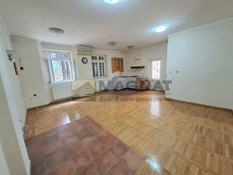Vračar | Politova
624.000 €