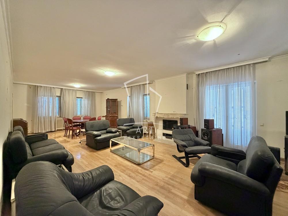Olimp, Milana Rakića, 357m2 ID#15770
800.000 €