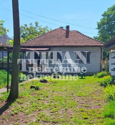 cena dogovor, centar naselja, uknjizena ID#5672
165.000 €