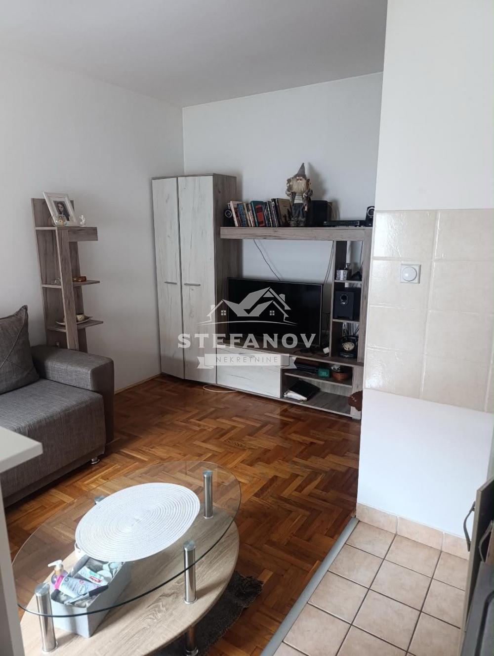 Garsonjera u širem centru Zrenjanina ID#2034
50.000 €