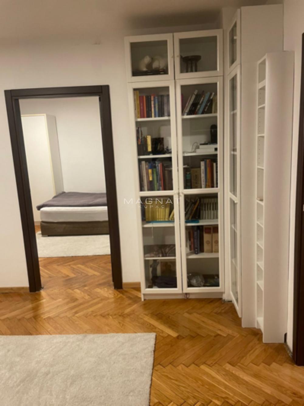 Centar-Knez Mihailova, pešačka zona ID#5759
570.000 €