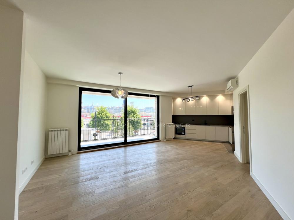 BW Metropolitan, odličan kao PP ID#4769
393.000 €