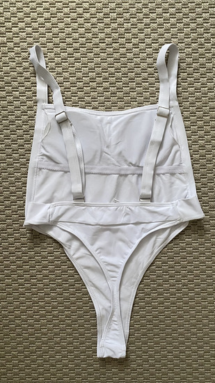 Nov tanga kupaci kostim