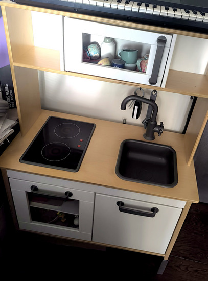 Ikea kujinja decija opremljena