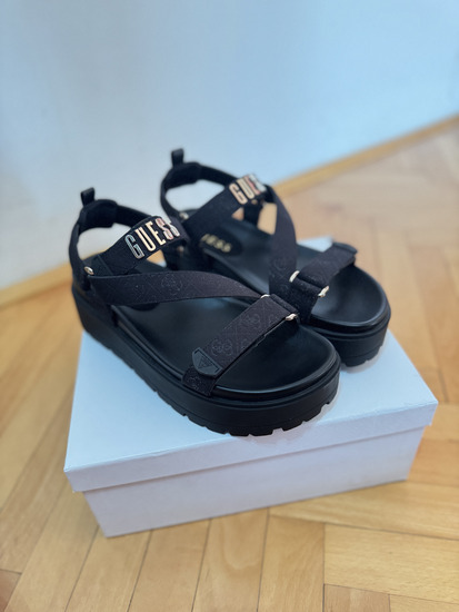 Guess sandale