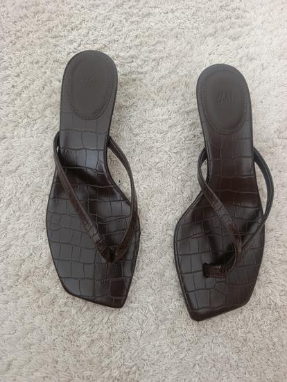 H&M braon papuče vel 37