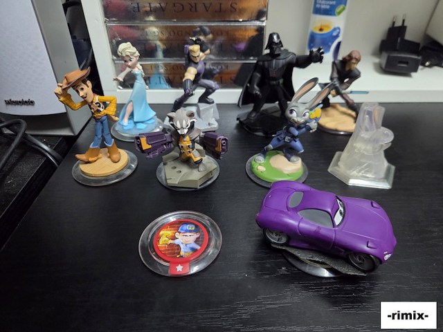 Disney Infinity lot