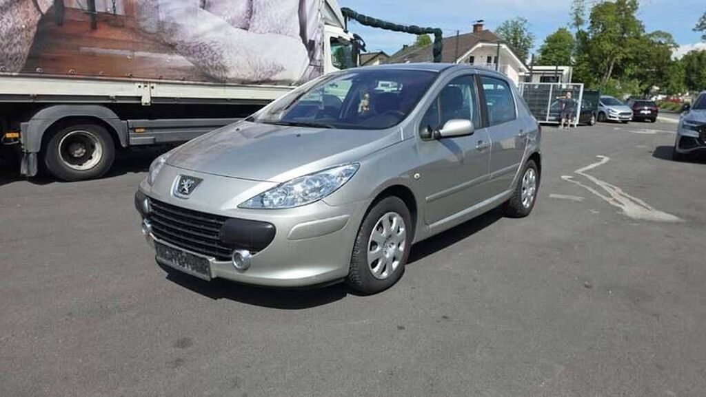 PEUGEOT 307 - KOMPLETAN AUTO U DELOVIMA | Originalni polovni delovi