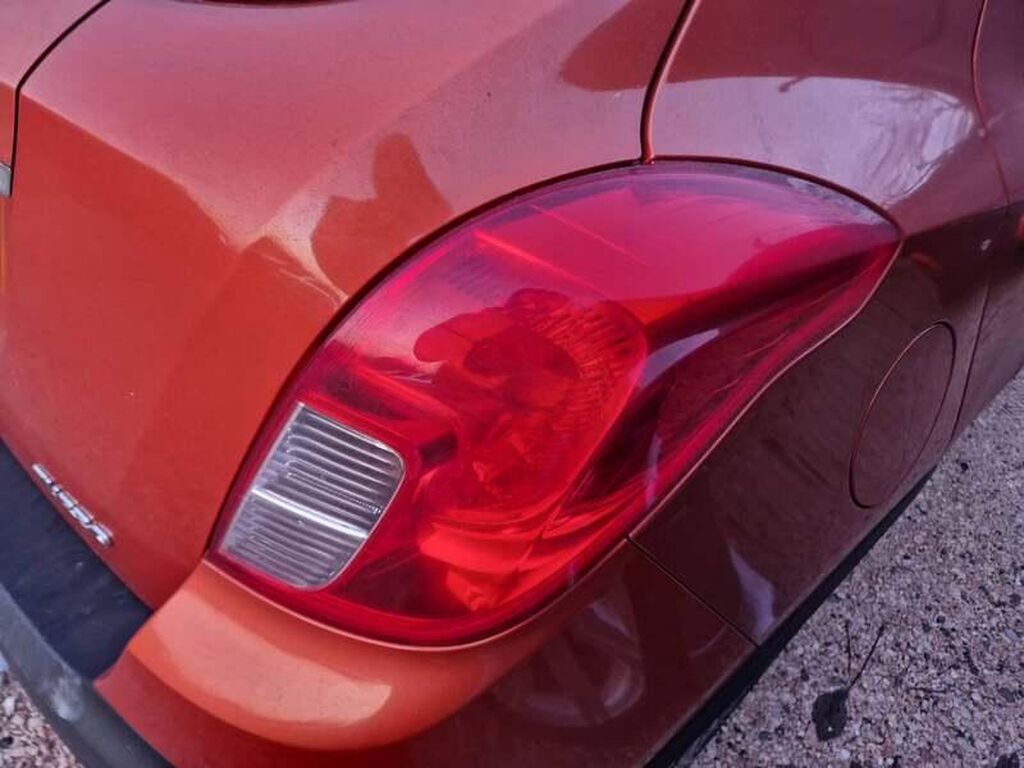 STOP SVETLA ZA OPEL MOKKA | Svi delovi za Opel vozila : Astra G H
