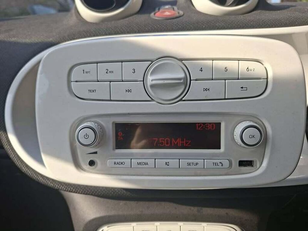 FABRIČKI MUZIKA W453 ZA SMART FORFOUR | Fabrivka muzika Smart