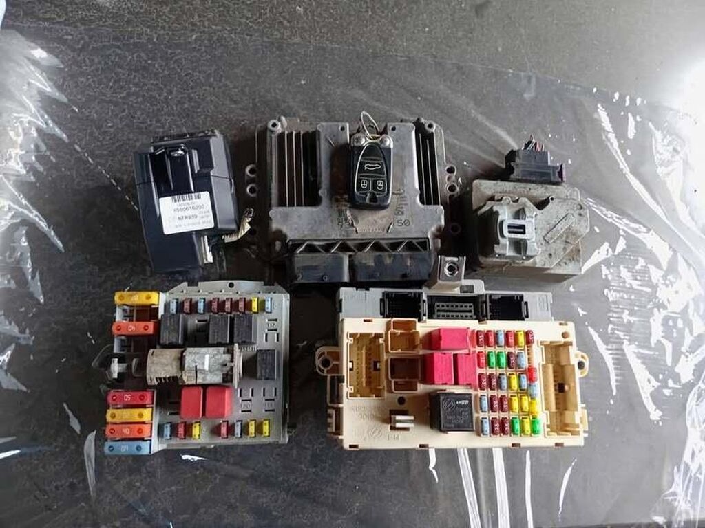 ECU KOMPIJUTER ZA ALFA ROMEO 159 OD 2005. DO 2010. GOD. | komplet za