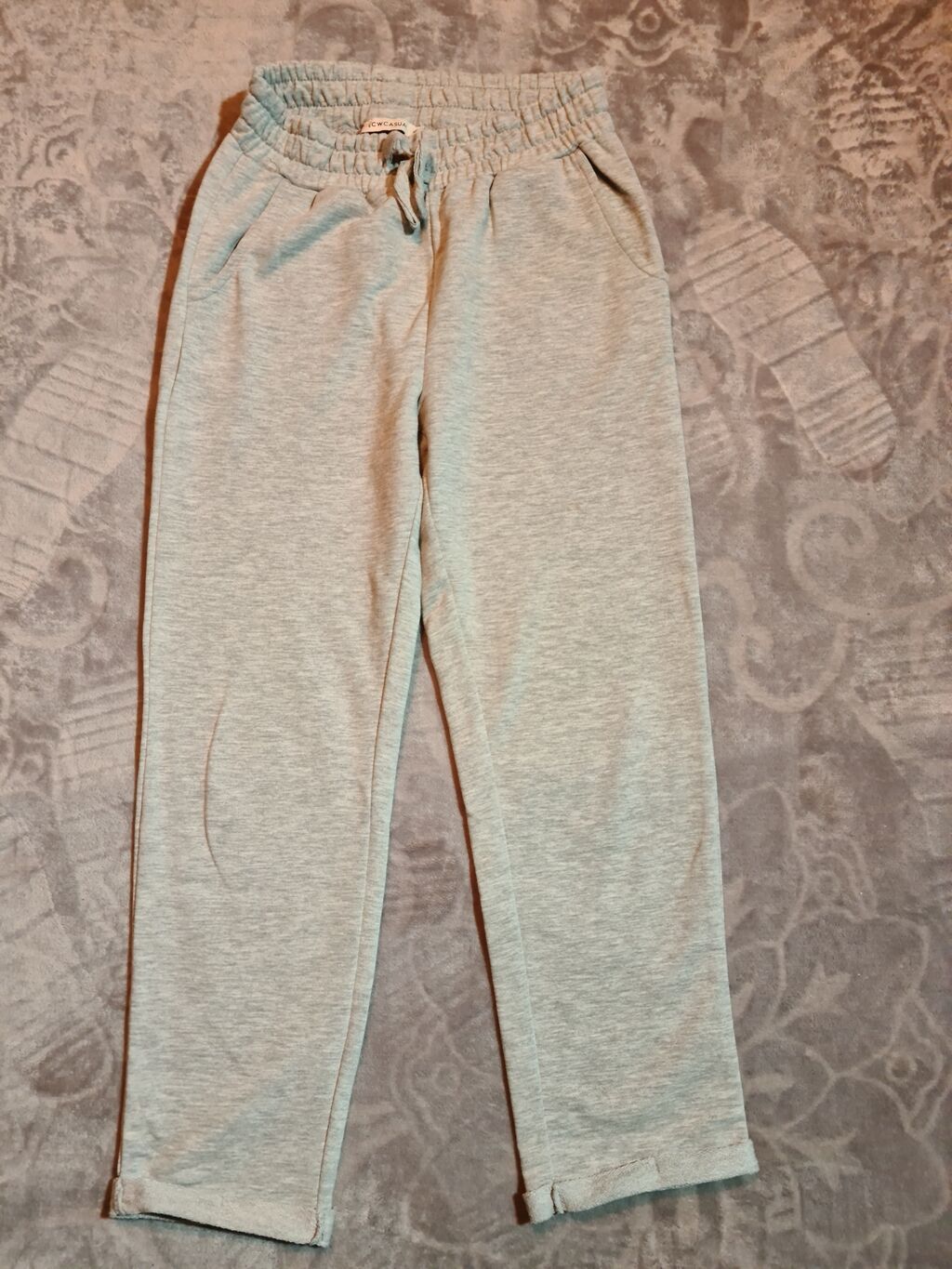 Ženske trenerka pantalone LCW Casual – model XS - Boja: svetlosiva