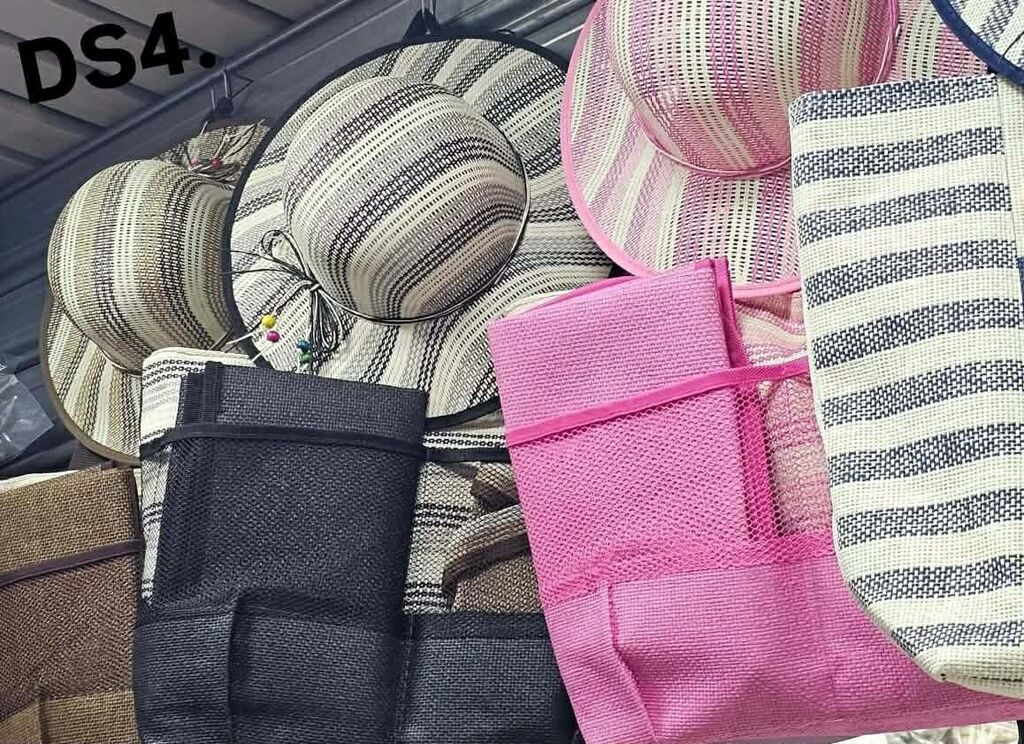 Setovi za plazu Torba 3u1- 3200din Torba 4u1- 3400din. ⭐⭐ Set