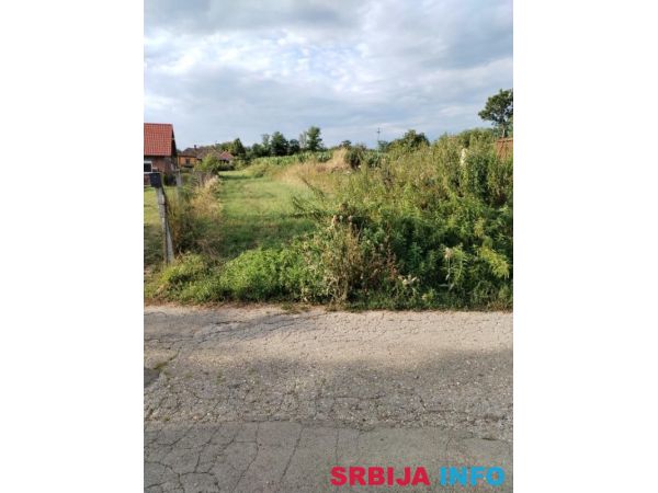Prodaja imanja - više placeva sa objektima Barajevo