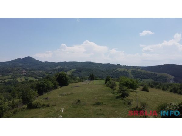 Plac na Divcibarama-selo Rosici