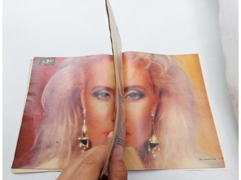 SVET VESNA ZMIJANAC ,LEPA BRENA POSTER