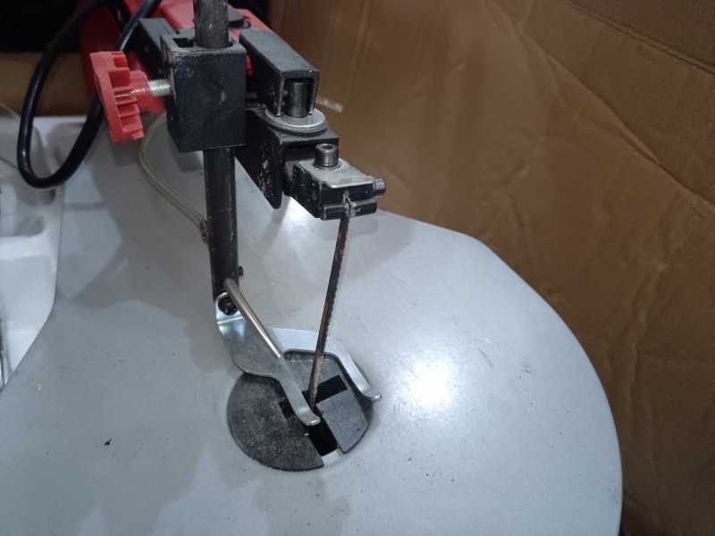 Einhell TC-SS 405 E dekupir testera