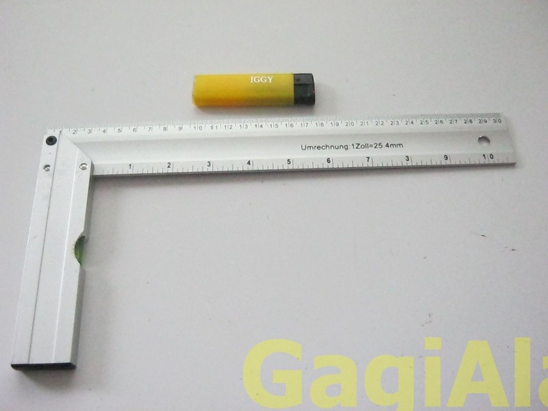 Aluminijumska vinkla sa libelom 300mm