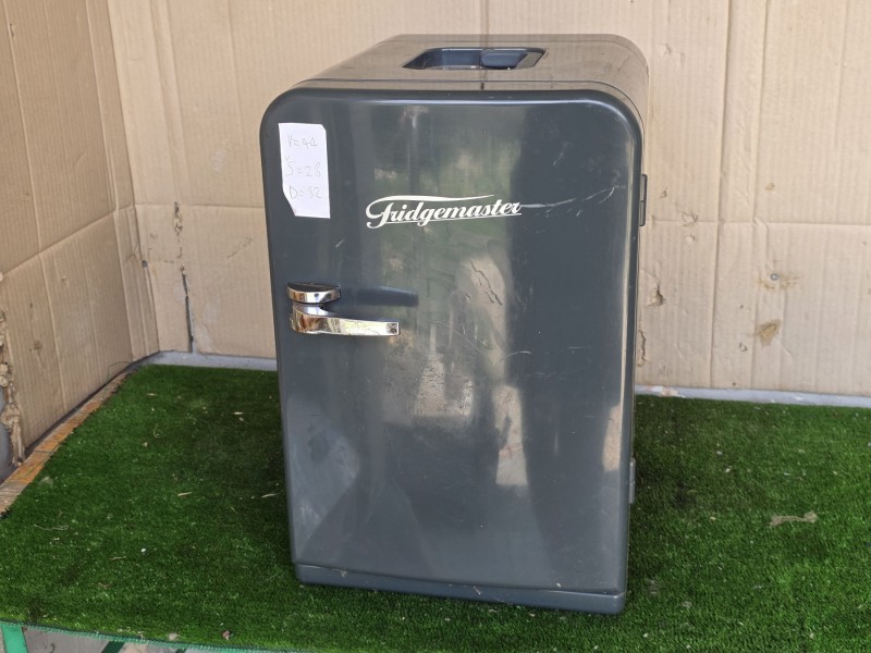 termoelektrični frižider marke Fridgemaster