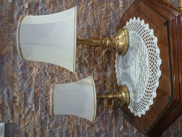 Dve stare/vintage lampe