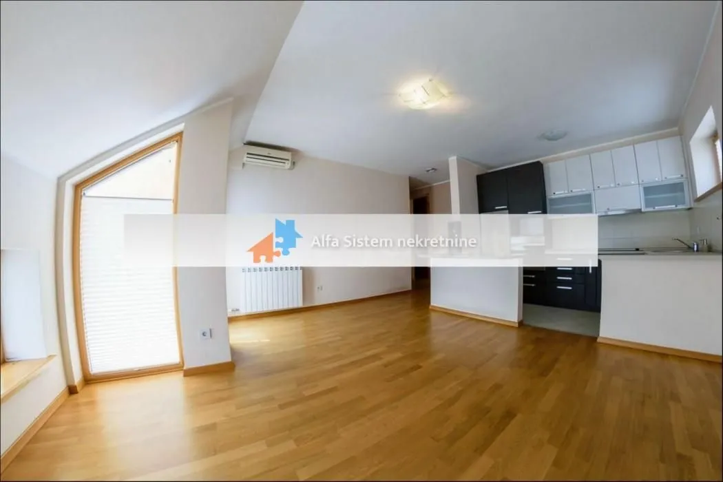 Izdavanje, četvorosoban stan, 115m², Savski Venac, Beograd