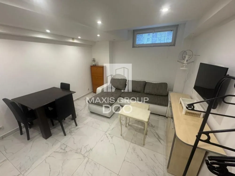 Izdavanje, dvosoban stan, 20m², Novi Beograd Blok 72, Novi Beograd Sve Podlokacije