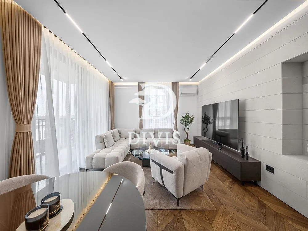 Prodaja, trosoban stan, 82m², Savski Venac, Beograd