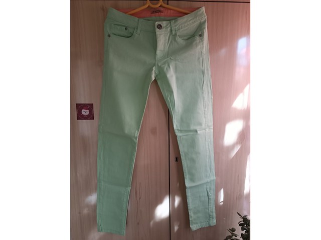 Pantalone letnje