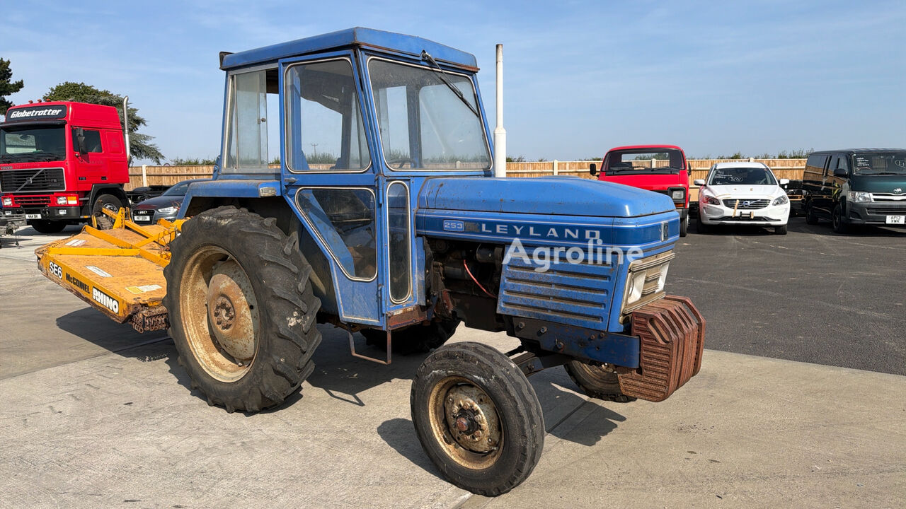 Prodaje se Leyland 253 traktor točkaš na aukciji