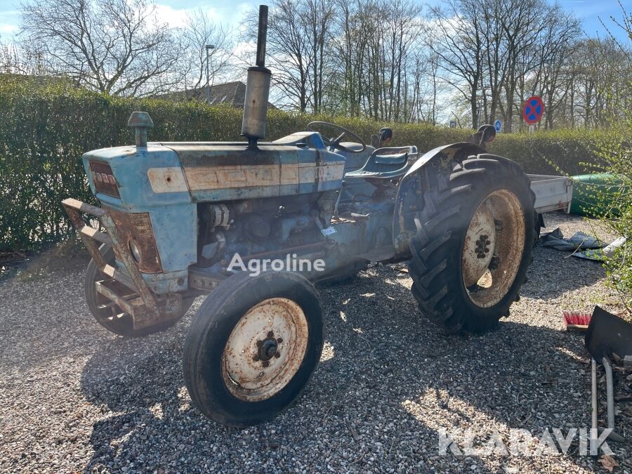 Prodaje se Ford Traktor Ford traktor točkaš na aukciji
