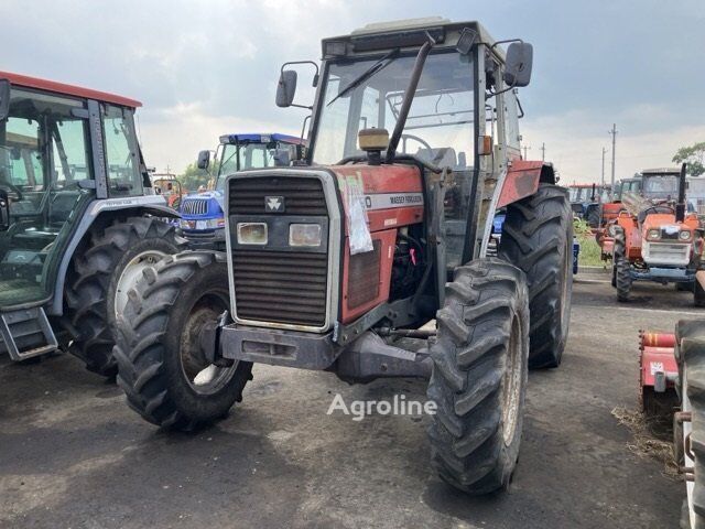 Massey Ferguson TRACTOR(Massey Ferguson) traktor točkaš