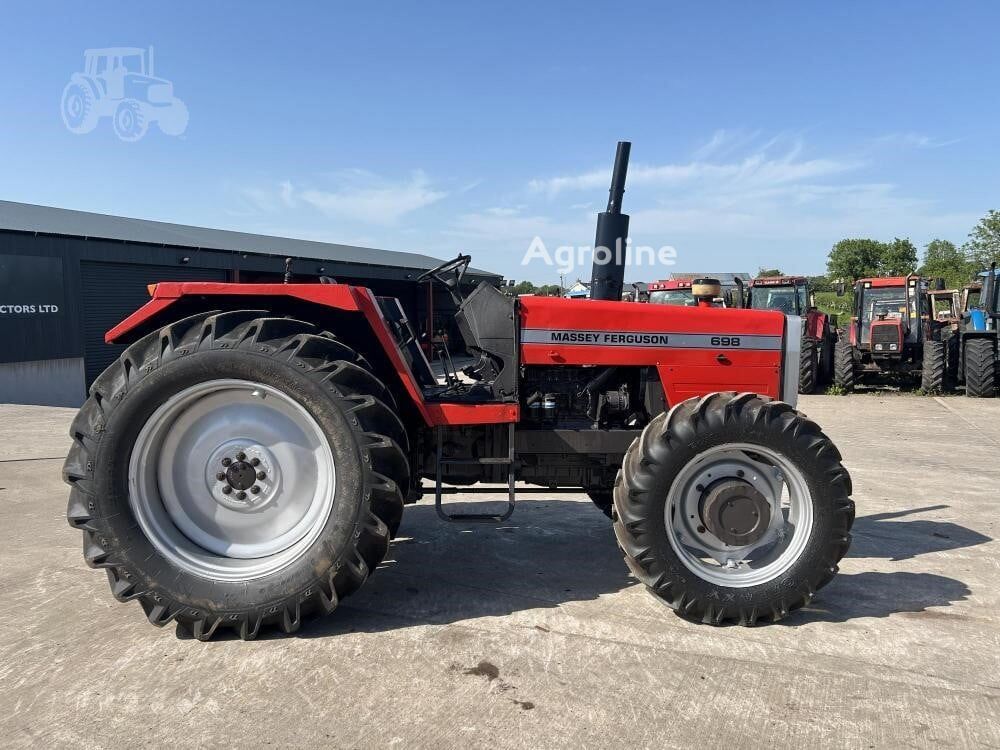 Massey Ferguson 698 traktor točkaš