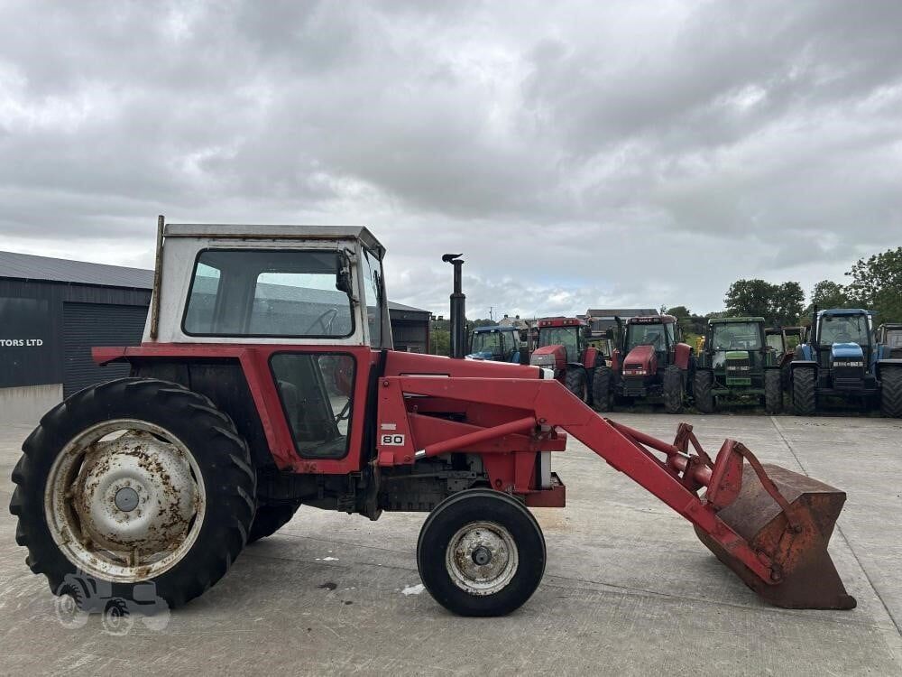 Massey Ferguson 575 traktor točkaš