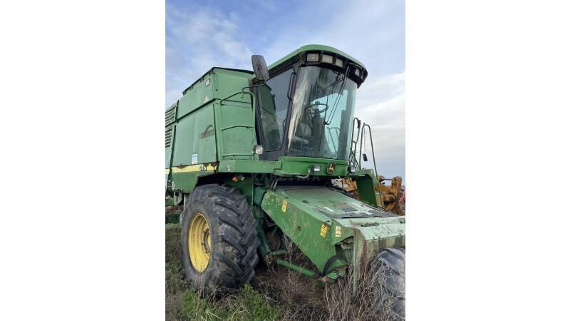 John Deere CTS kombajn za žito po rezervnim delovima