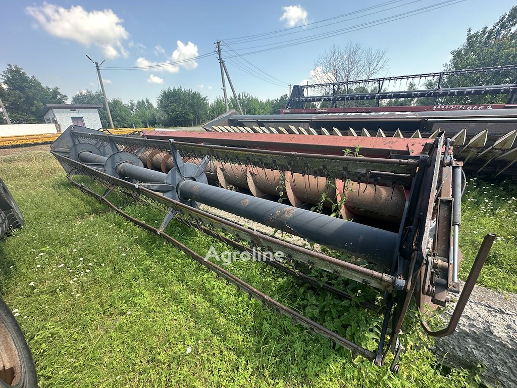Case IH adapter za žito