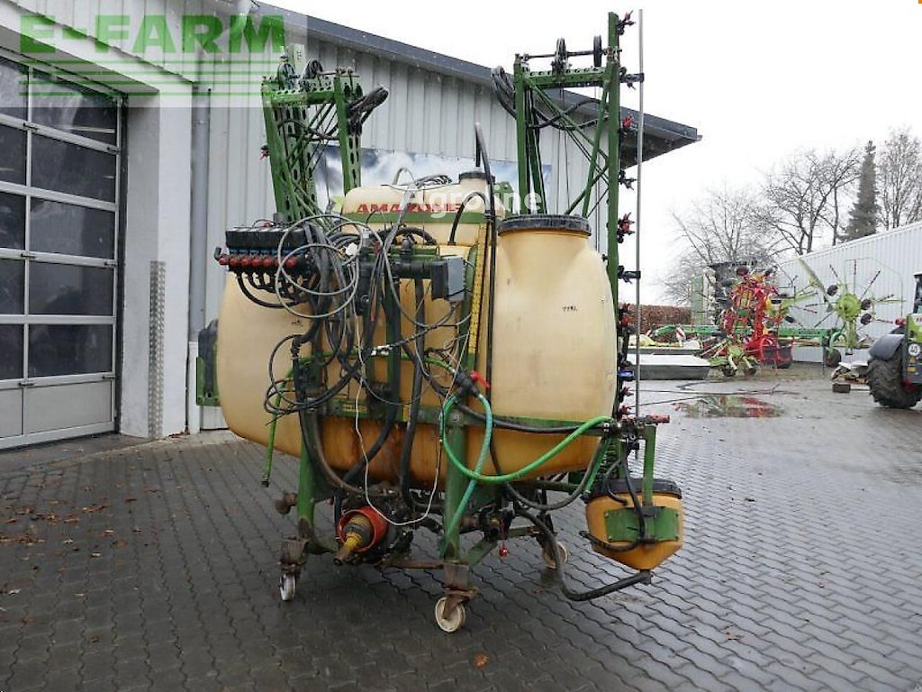 Amazone uf 1000 + fronttank & section control 15m gestänge vučena prskalica