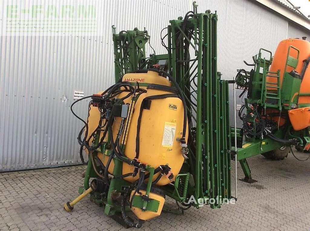 Amazone uf 1200 vučena prskalica
