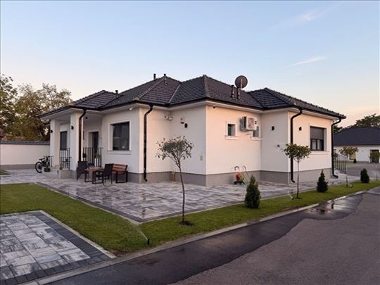 Luksuzna porodicna kuca sa poslovnim prostorom-na rate,Alibunar-Vladimirovac