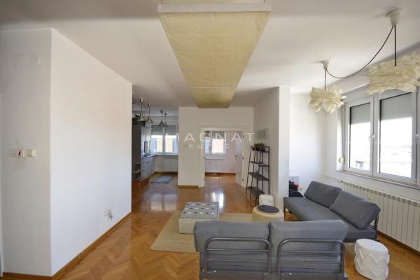 Četvorosoban stan na prodaju, 125m2, 398.000€
