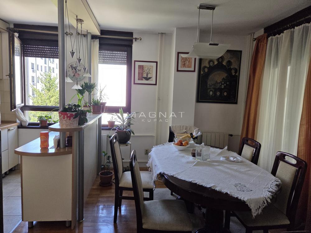 Metohijska, Četvorosoban stan na prodaju, 109m2, 380.000€
