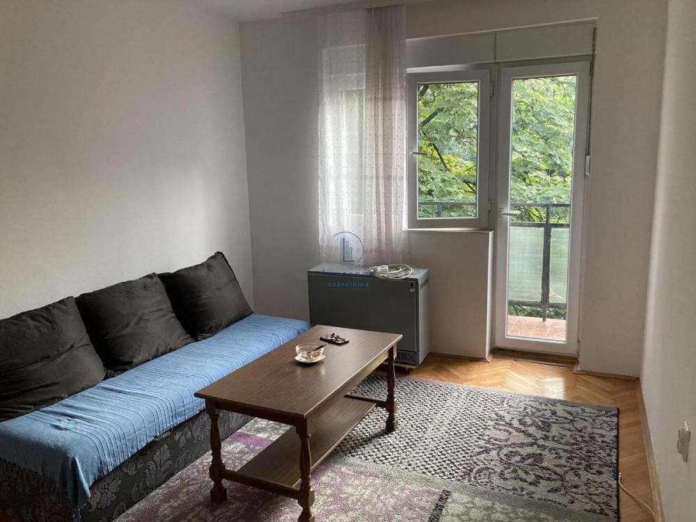 Pera Ćetkovića, Jednosoban stan za izdavanje, 33m2, 330€