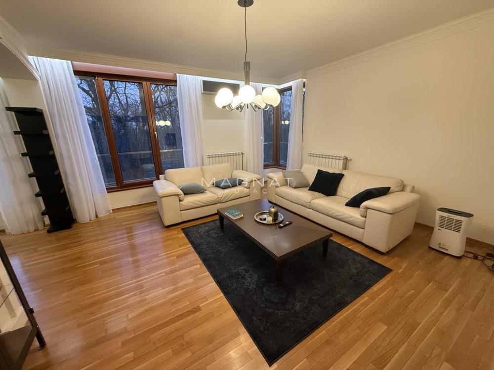 Veljka Lukića-Kurjaka, Trosoban stan za izdavanje, 85m2, 1.500€