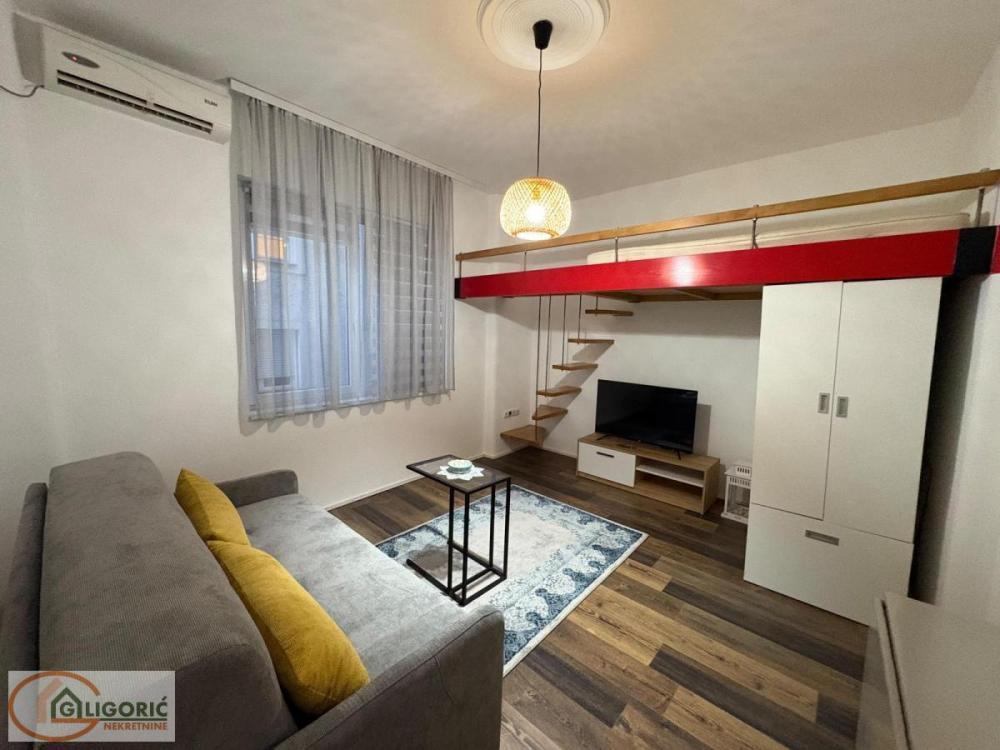 Jednoiposoban stan za izdavanje, 36m2, 540€
