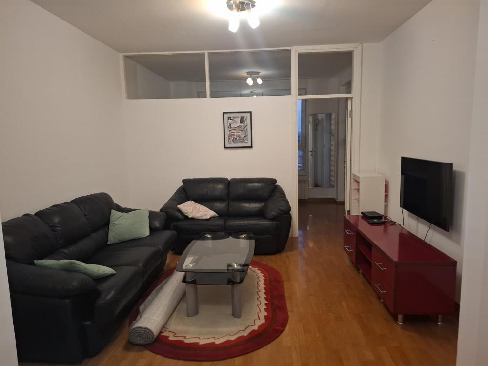 Jurija Gagarina, Jednoiposoban stan za izdavanje, 45m2, 700€