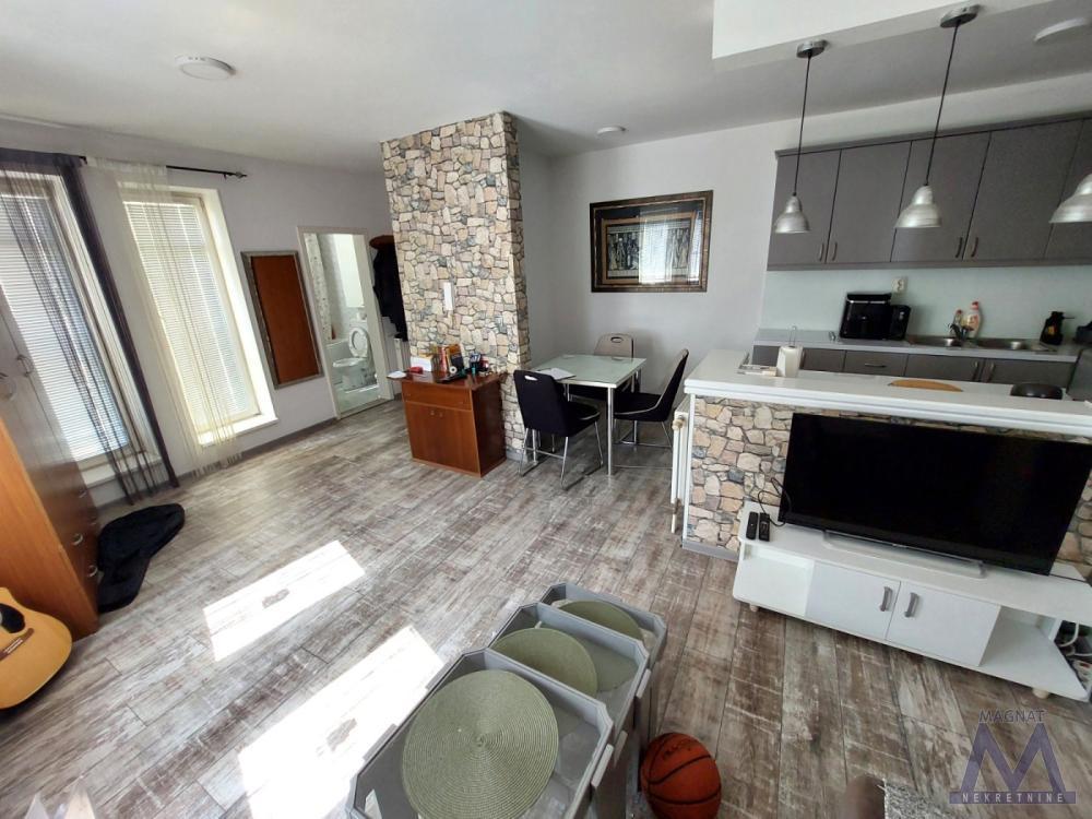 Jednoiposoban stan na prodaju, 42m2, 134.000€