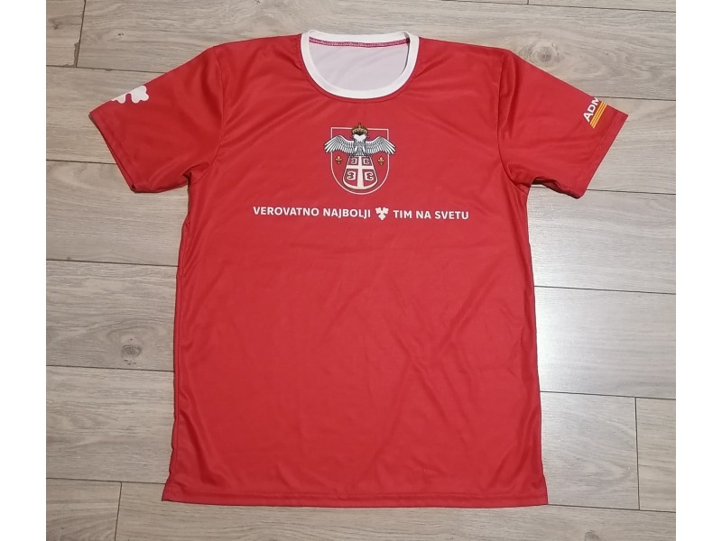 SRBIJA CARLSBERG ODLIČAN DRES