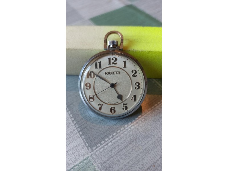Raketa - stari mehanicki džepni sat