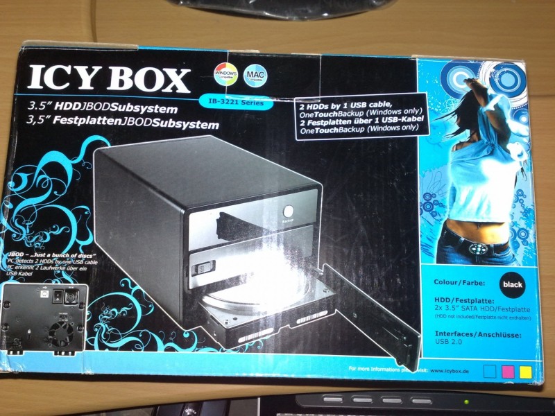Externo kuciste za DVA sata harda!Icy Box+500Gb+500Gb