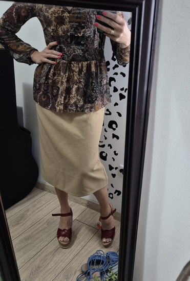 Suknja i bluza S M
